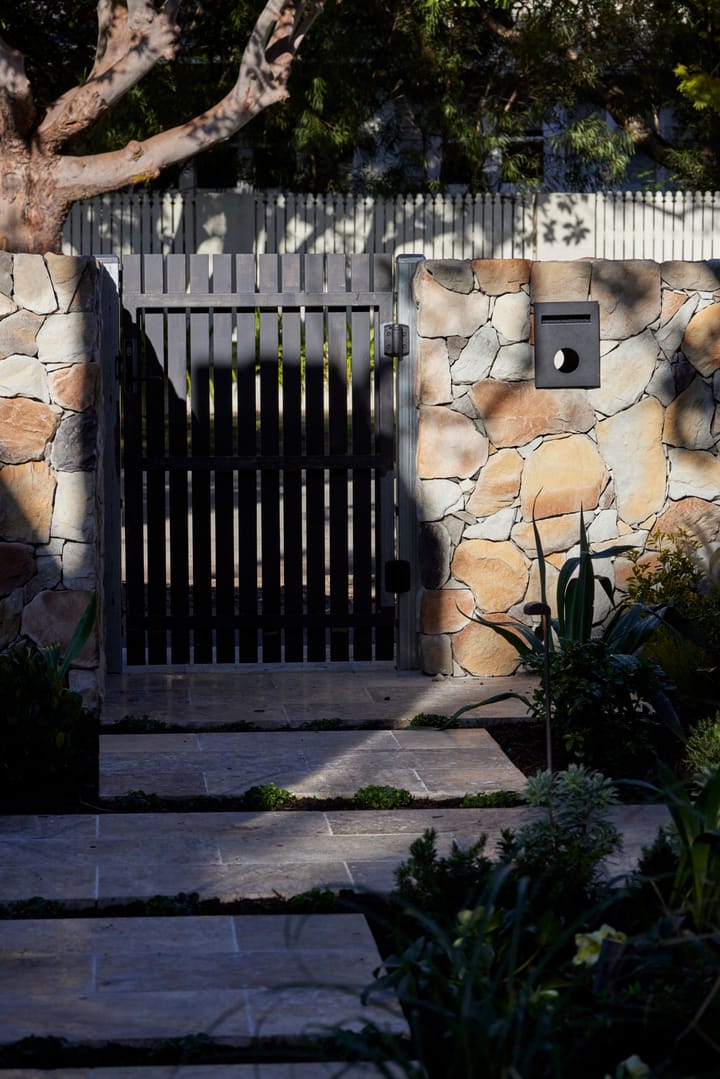 Natural Fieldstone Range, PGH Stone l PGH Bricks & Pavers